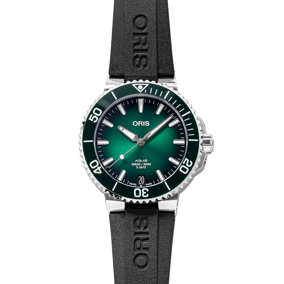 ORIS Aquis Date Caliber 400 with Rubber Strap – Revolution Media Pte Ltd